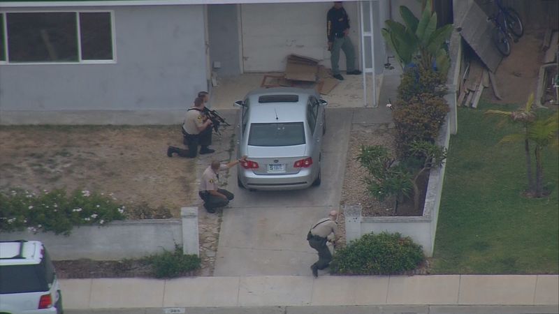 Suspect Arrested After Swat Standoff Ends In Imperial Beach Cbs News
